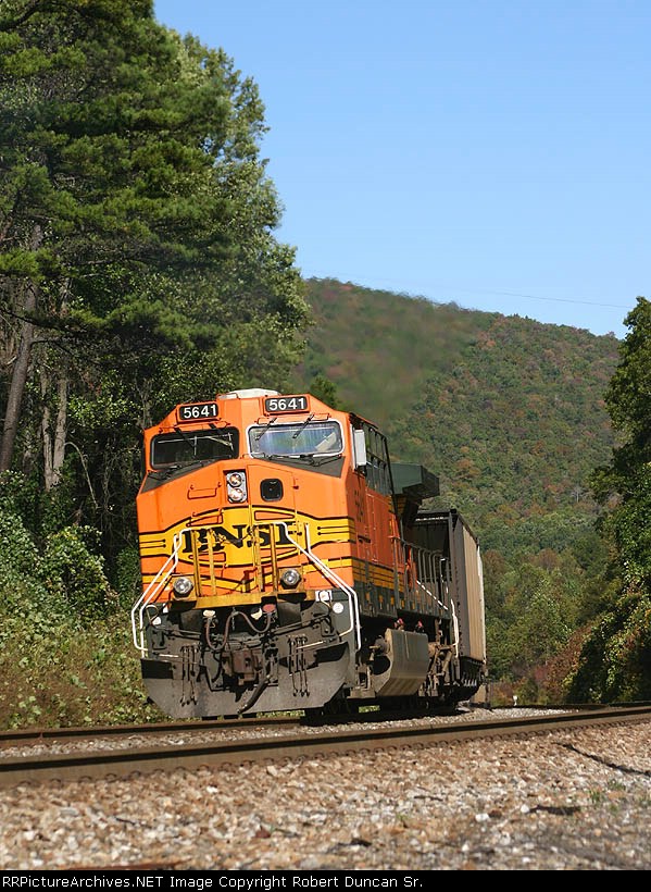 BNSF 5641